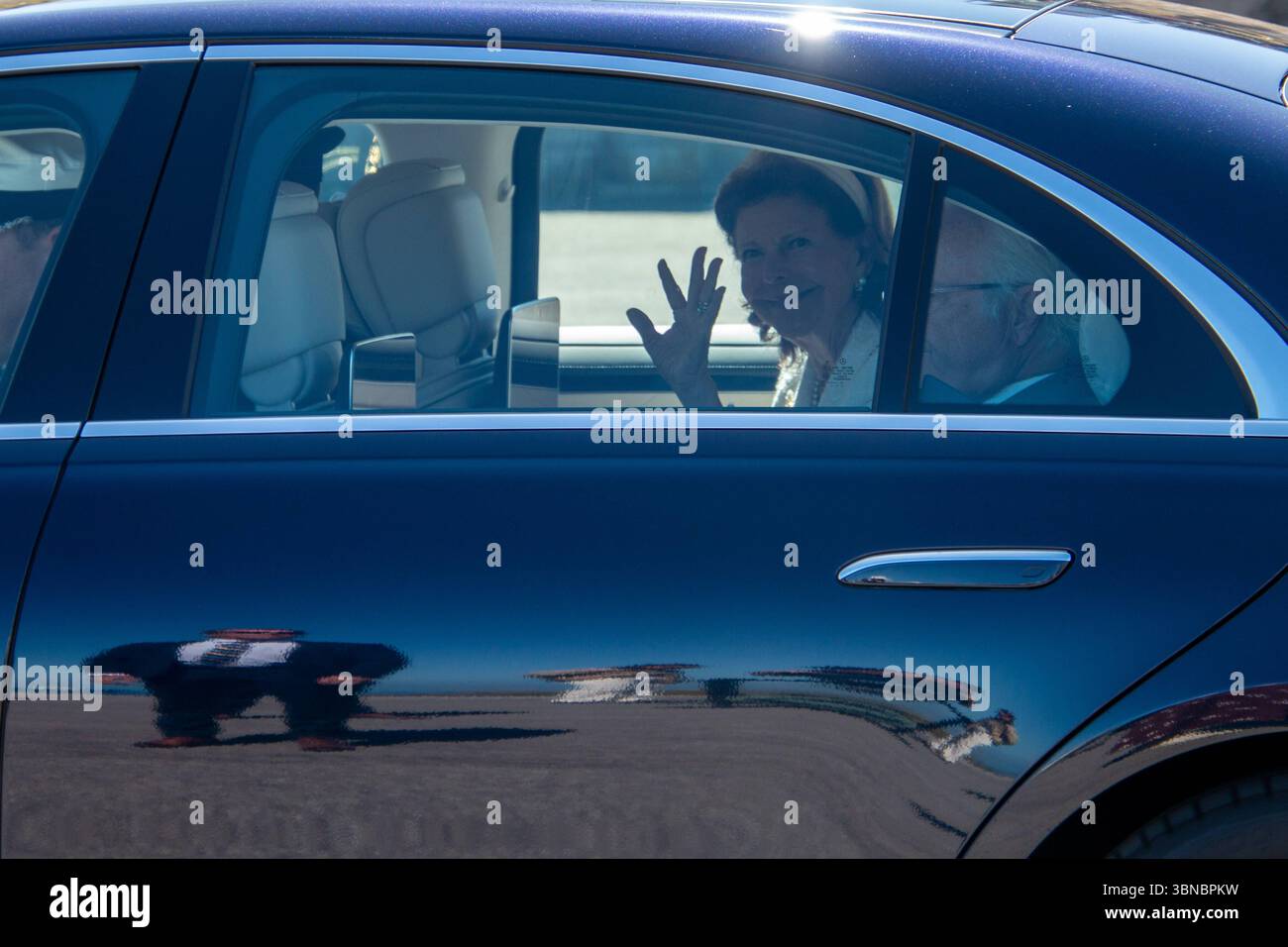 Sweden s King Carl XVI Gustaf and Queen Silvia leave by car the ...