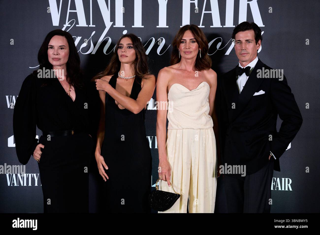 Celia Forner Venturi, Rocio Crusset, Nieves Alvarez, Oriol Elcacho ...