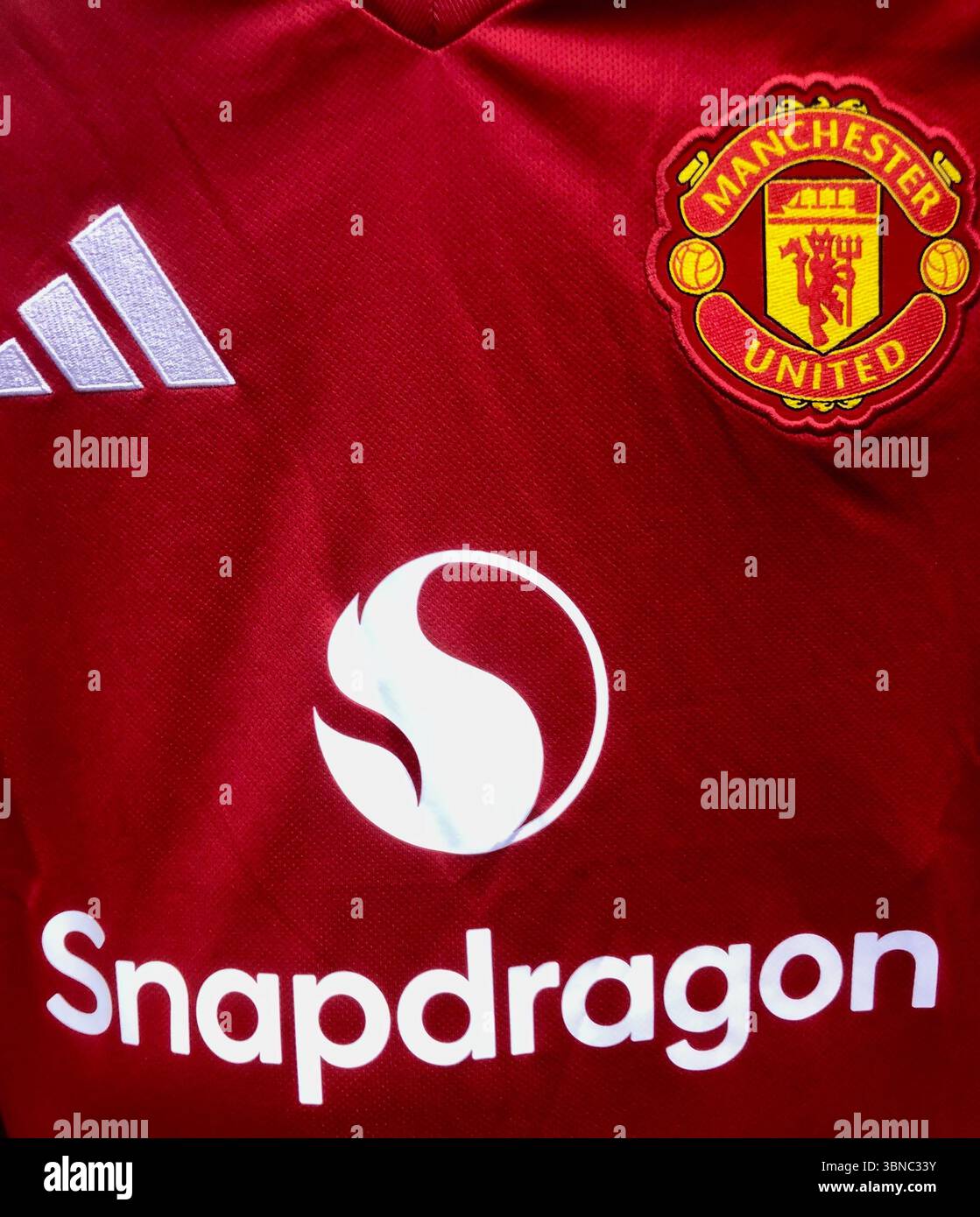 Obi manchester united hi-res stock photography and images - Alamy