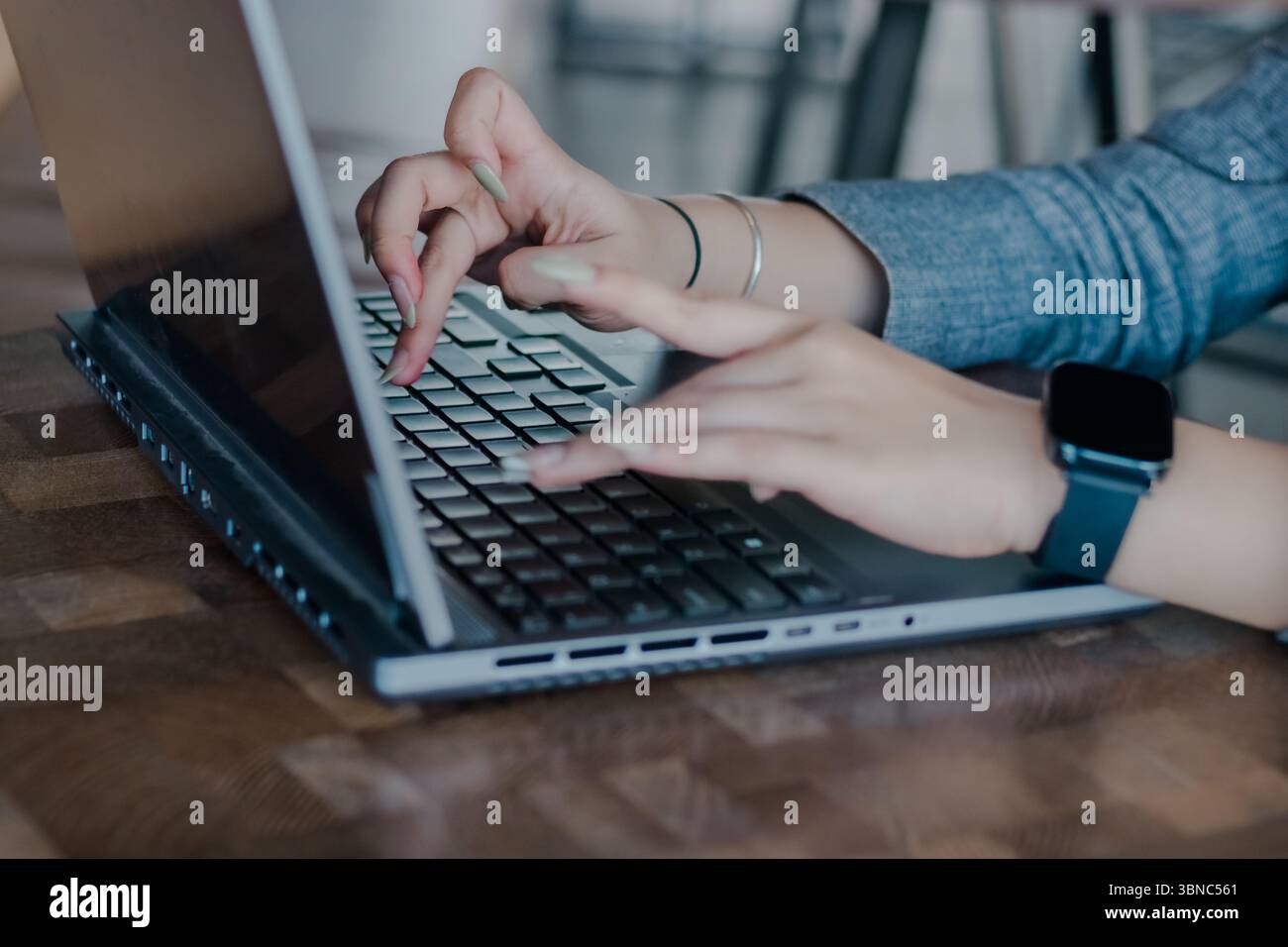 Focused scene hands typing hi-res stock photography and images - Alamy