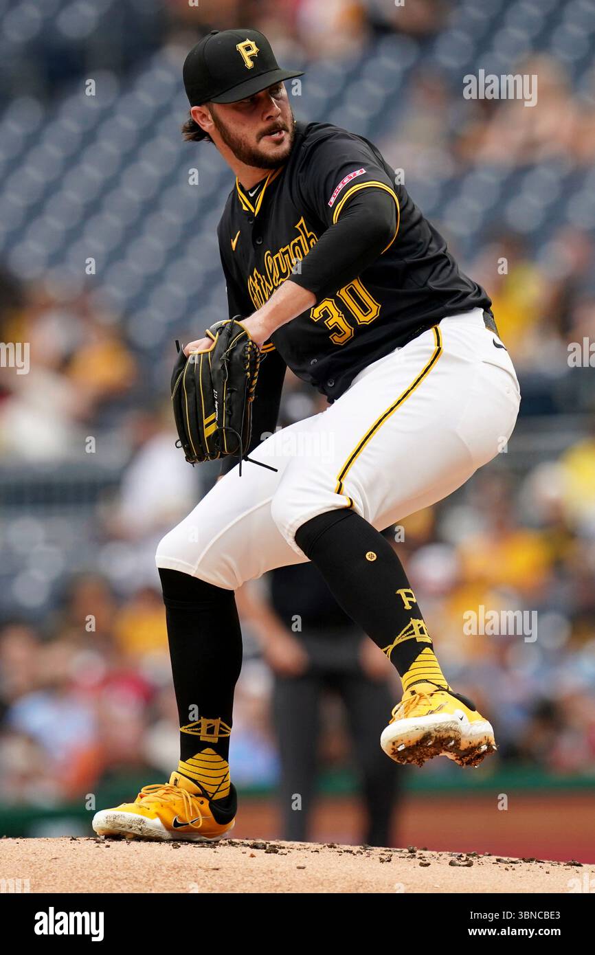 Pittsburgh Pirates pitcher Paul Skenes delivers during the first inning ...