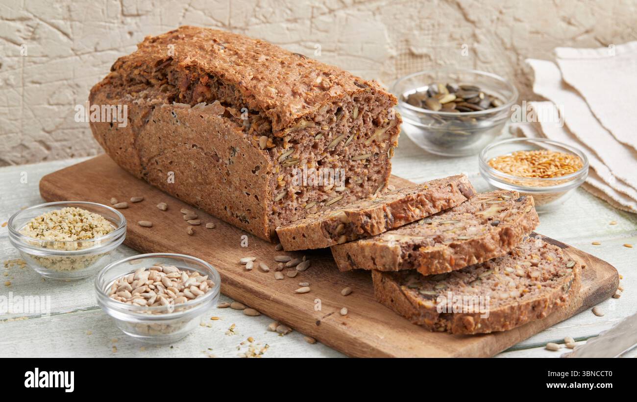 Seeded vegan loaf hi-res stock photography and images - Alamy