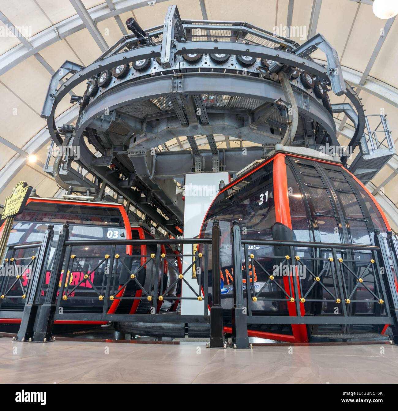 Cable car sunworld ba hi-res stock photography and images - Alamy