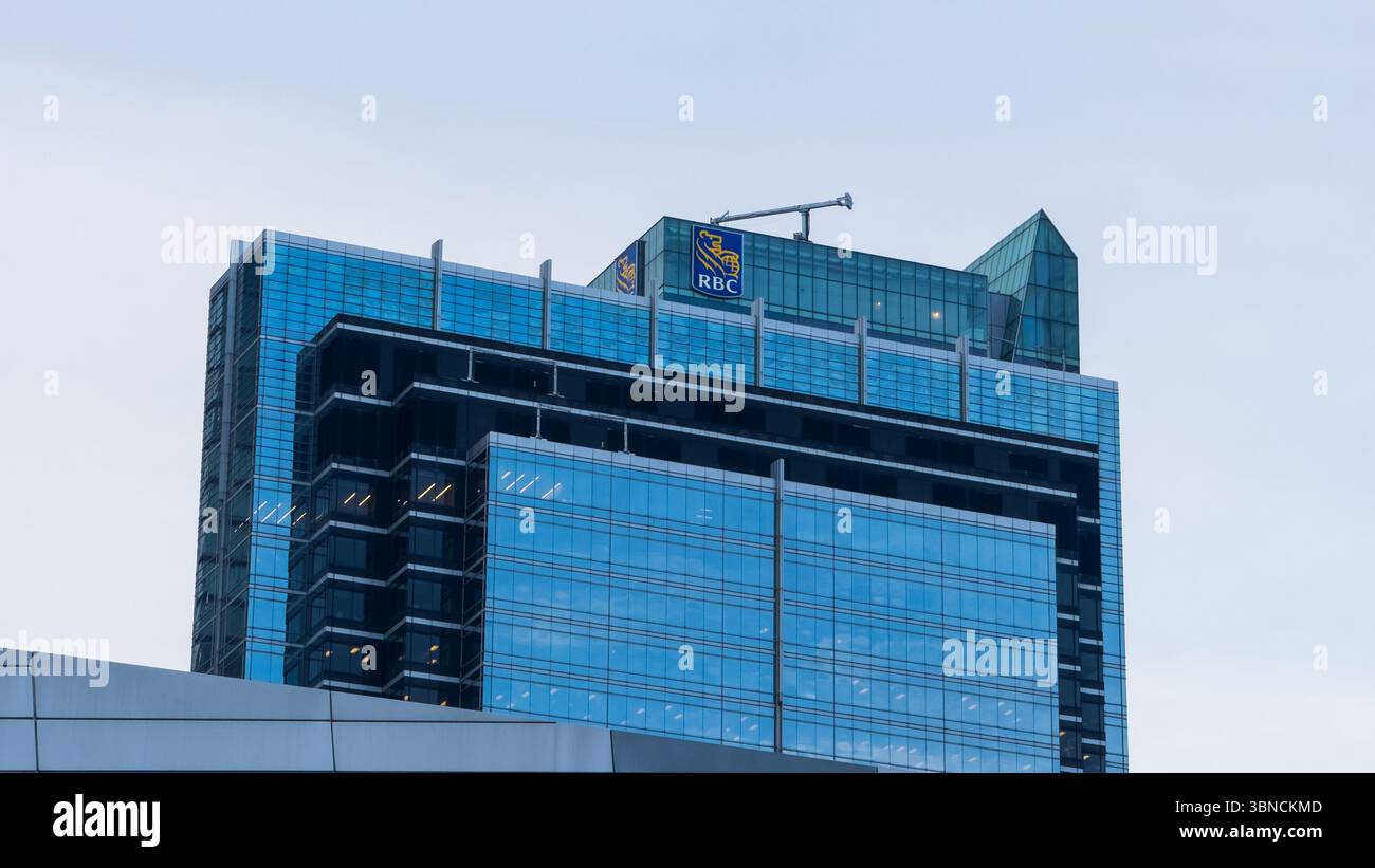 RBC logo atop of their headquarters, Royal Bank Plaza in downtown ...