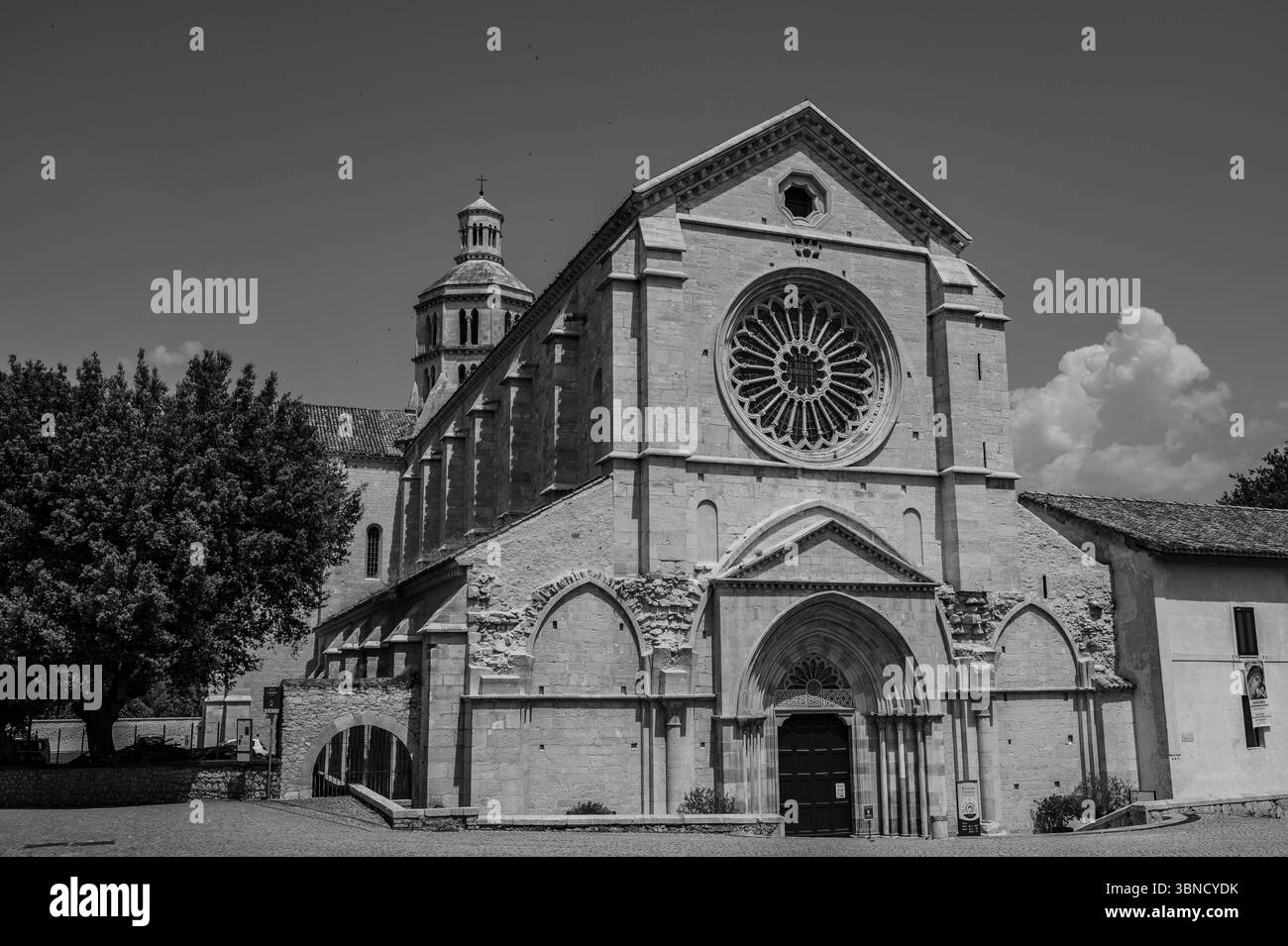 The Fossanova Abbey is located in the municipality of Priverno. In its ...