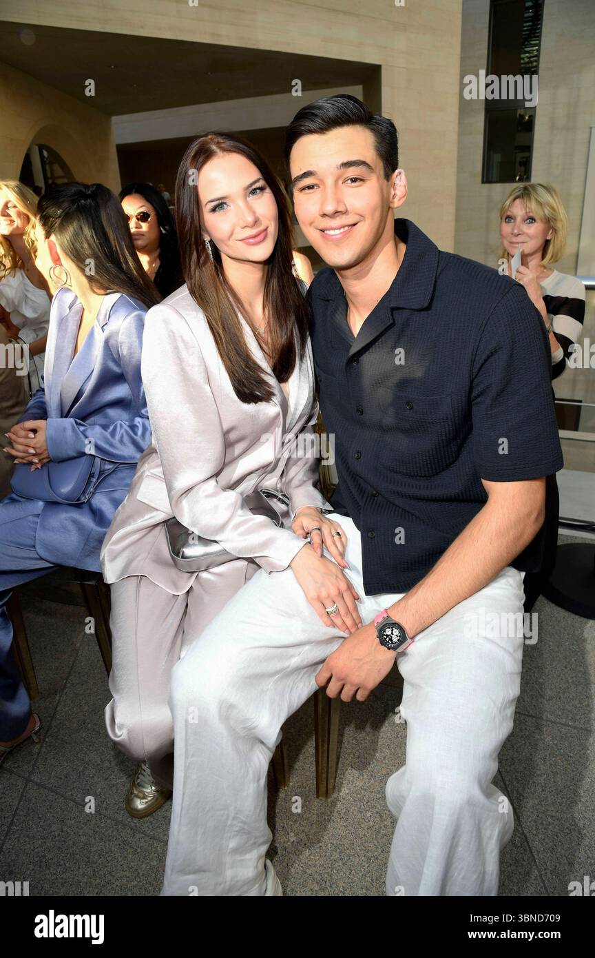 Diego Pooth mit Freundin Louisa Büscher bei der Marc Cain Fashion Show ...