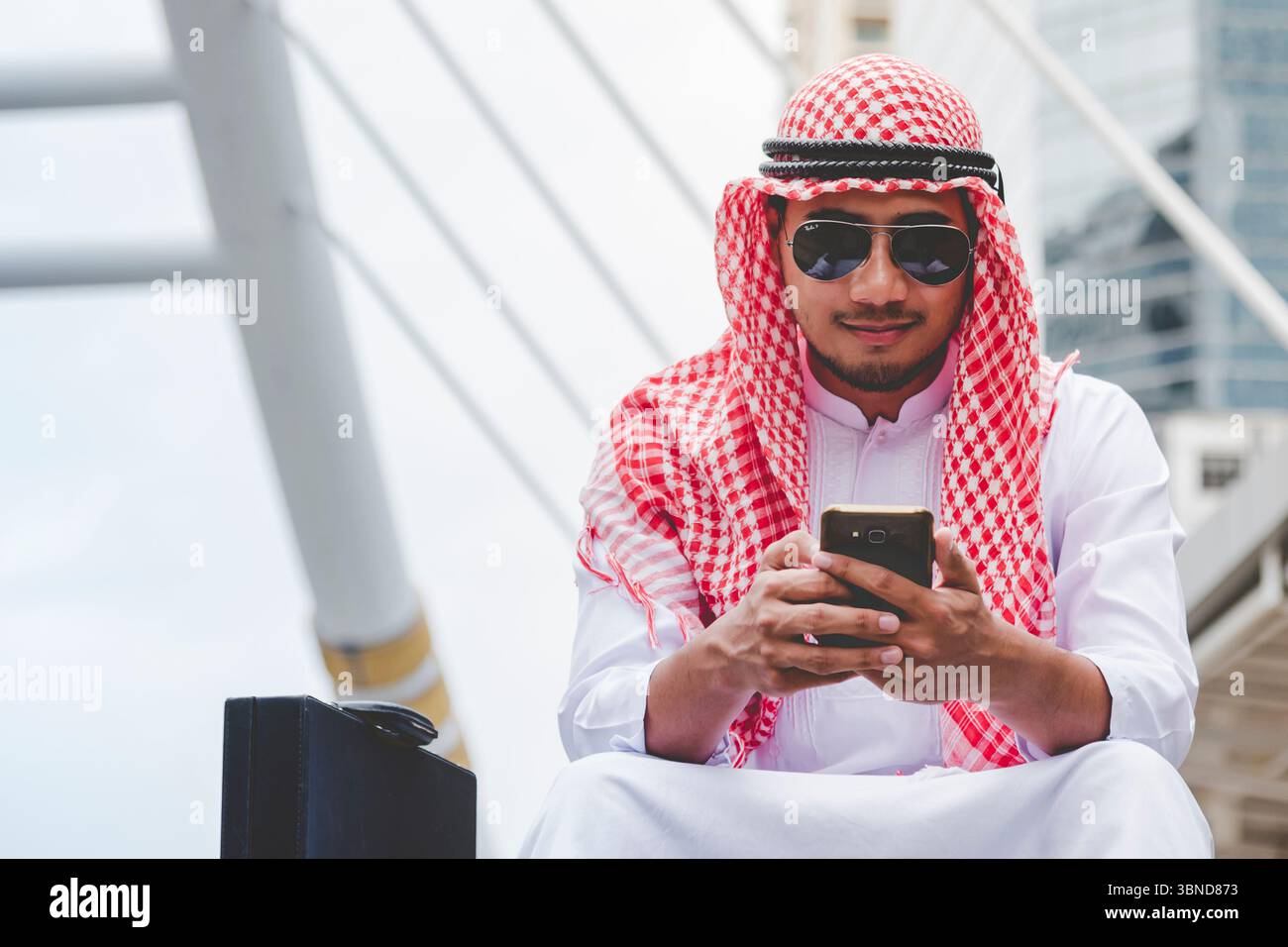 Islamic man using smartphones app organize schedule agenda focus on ...