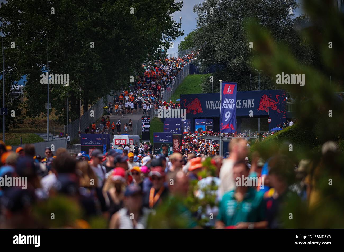 Public/Tifosi/Fan/Grandstand, during the Austrian GP, Spielberg 26-29 ...