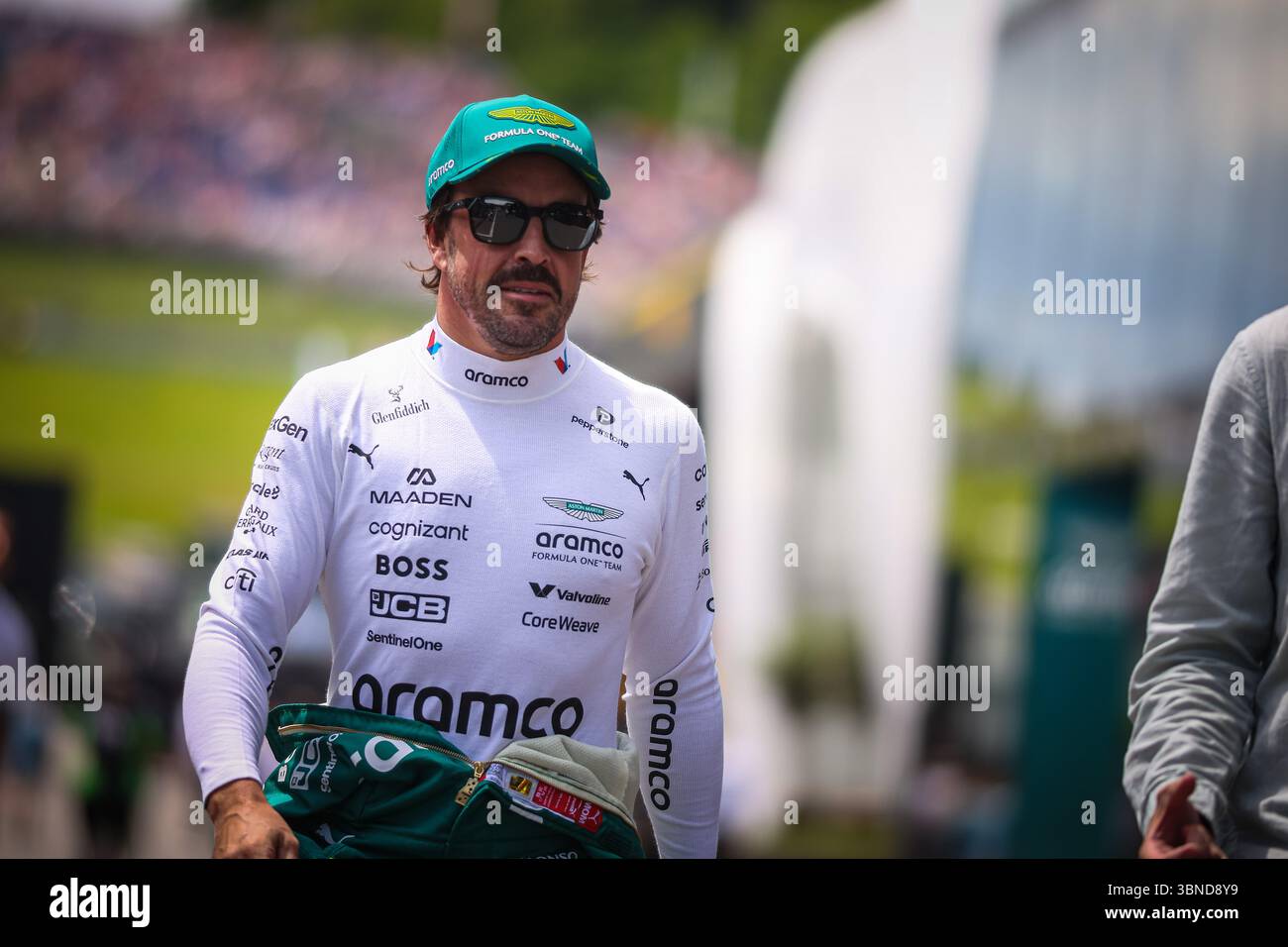 14 Fernando Alonso, (ESP) Aramco Aston Martin Mercedes AMR25, during ...