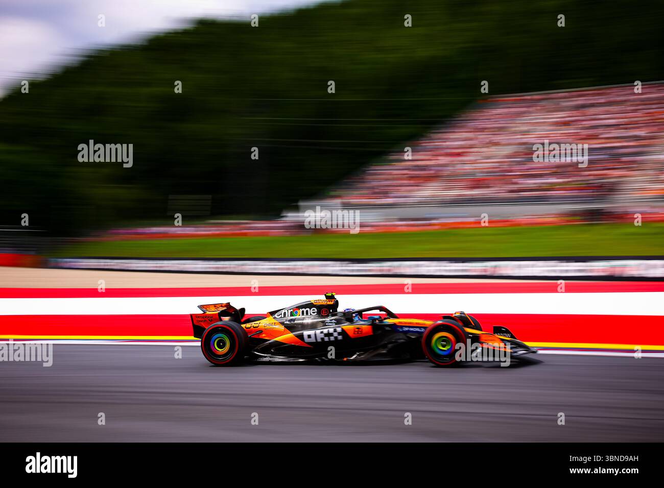 81 Oscar Piastri, (AUS) McLaren Mercedes MCL39, during the Austrian GP ...