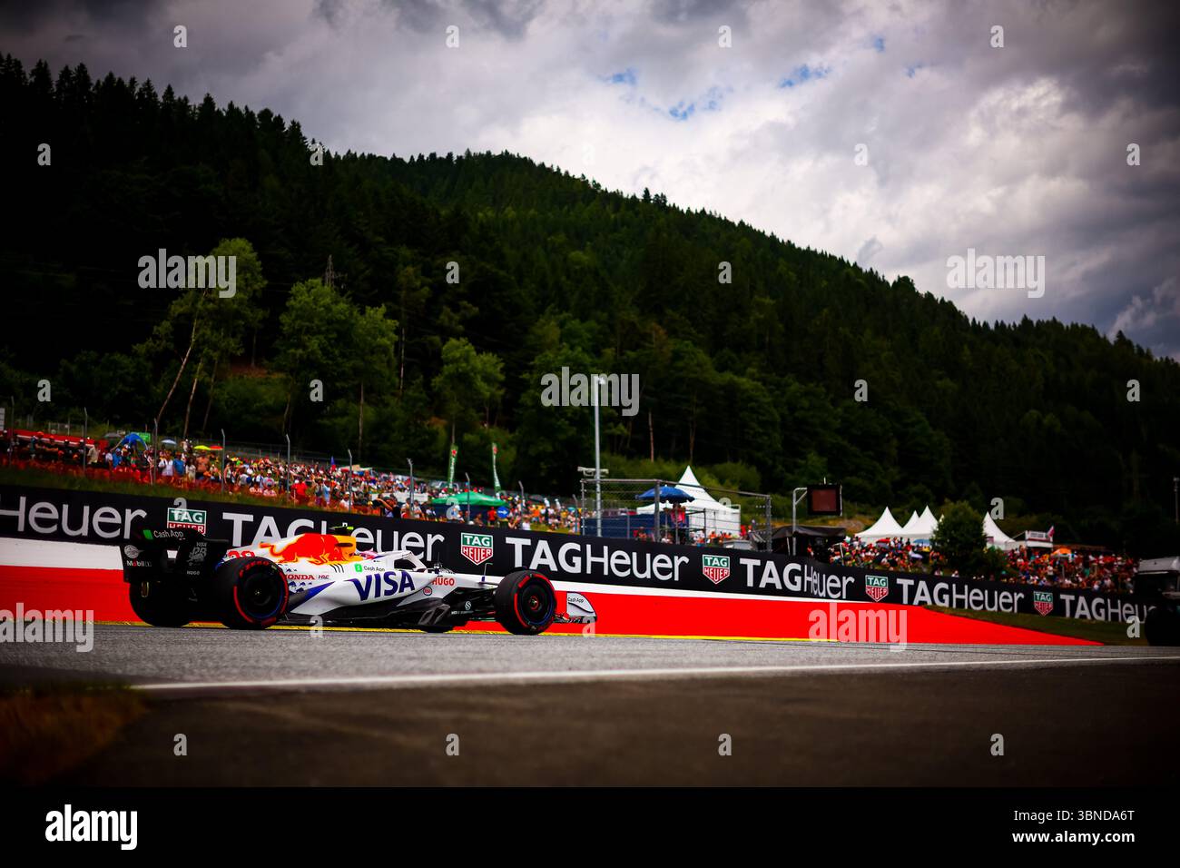 30 Liam Lawson, (NZL) Racing Bulls, RB VCARB 02 Honda, during the ...