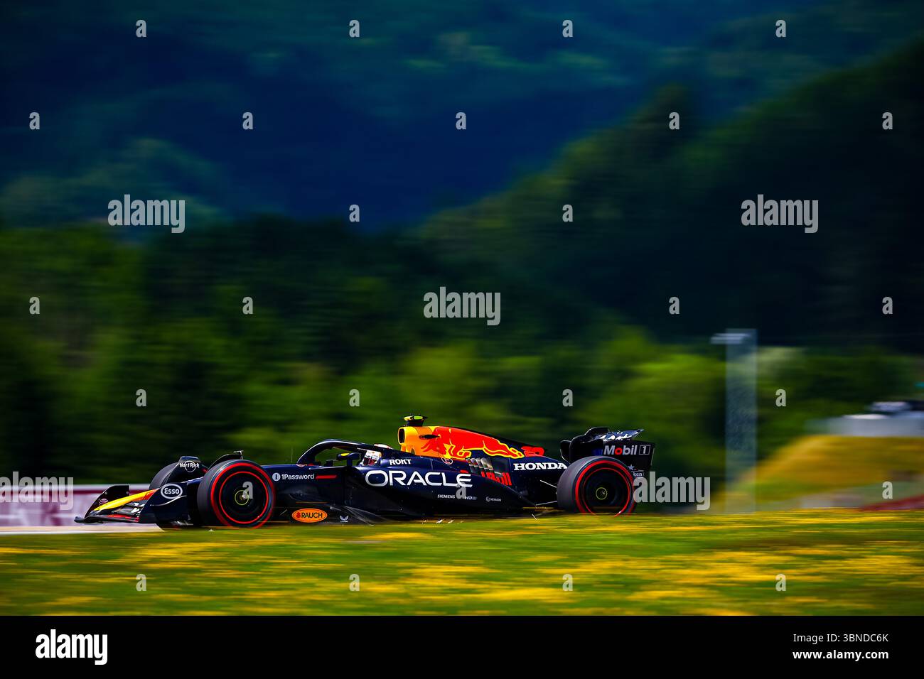 22 Yuki Tsunoda, (JAP) Oracle Red Bull Racing RB21, Honda, during the ...