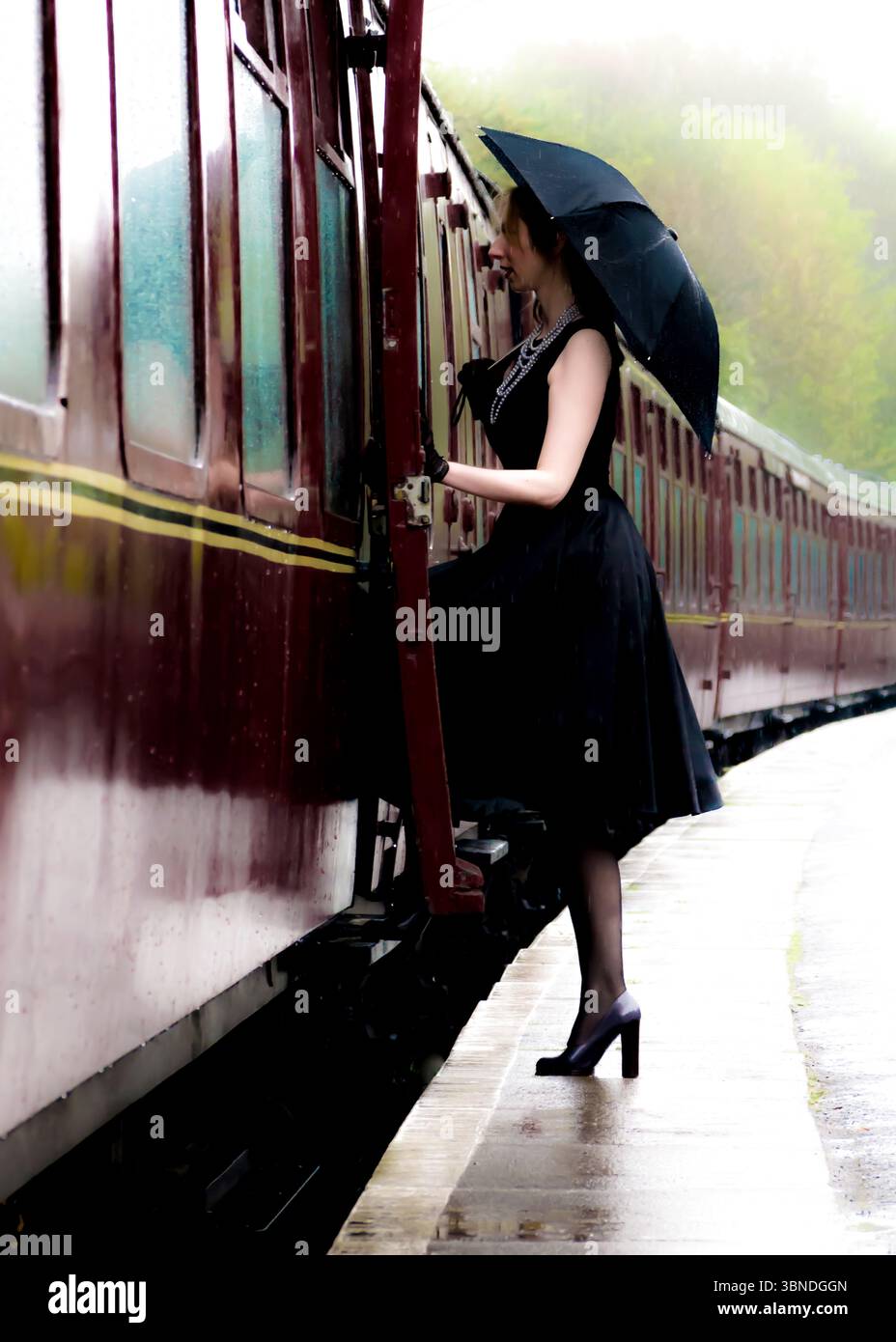 Wet high heels hi-res stock photography and images - Alamy