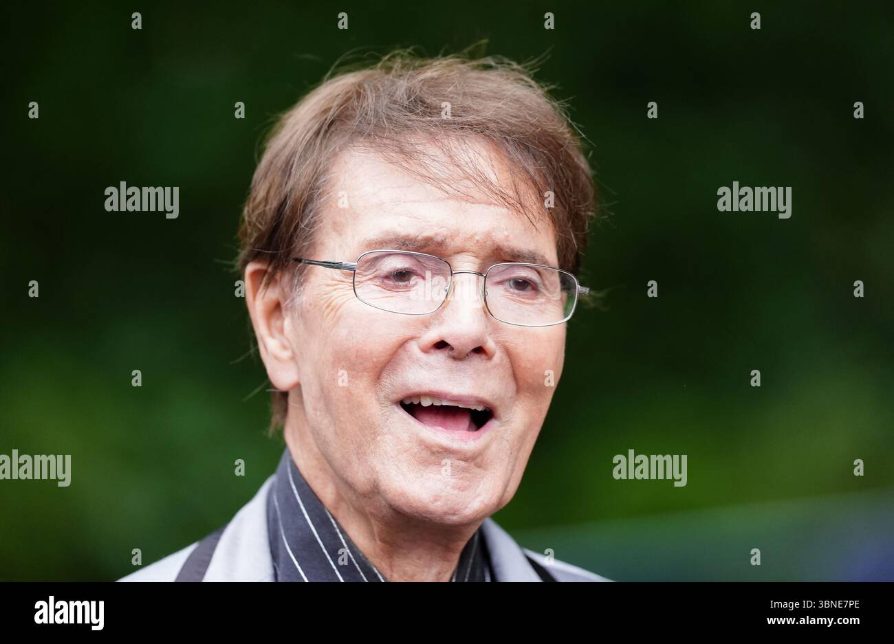 Cliff richard wimbledon 2025 hi-res stock photography and images - Alamy