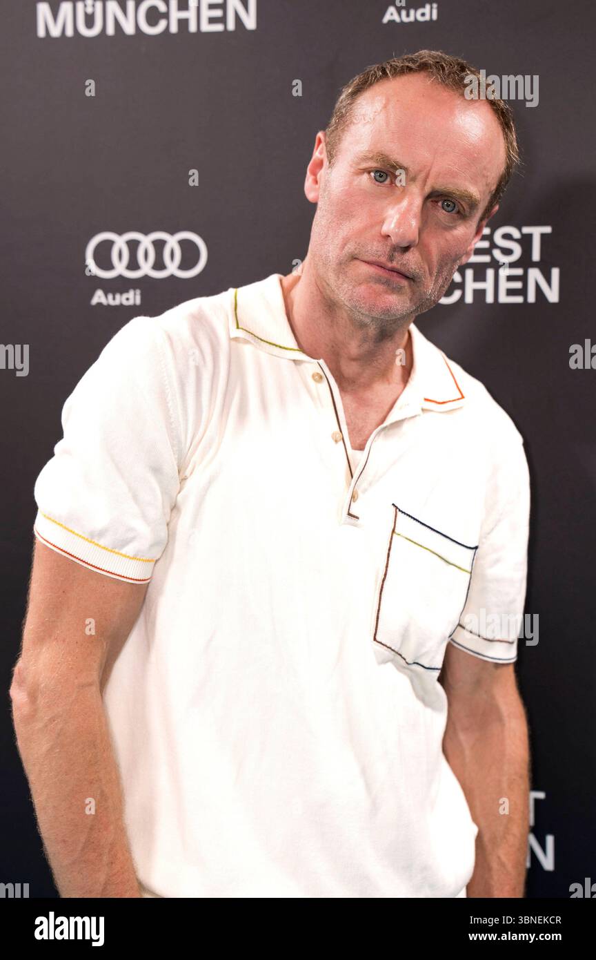 Mark Waschke bei der Premiere des ZDF Films Das verschwundene Kind auf ...
