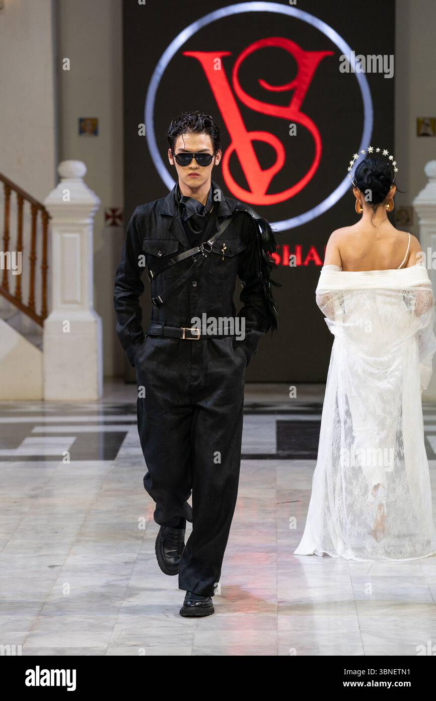 BANGKOK, THAILAND - JUNE 30: A model walks the runway for the Vashon ...