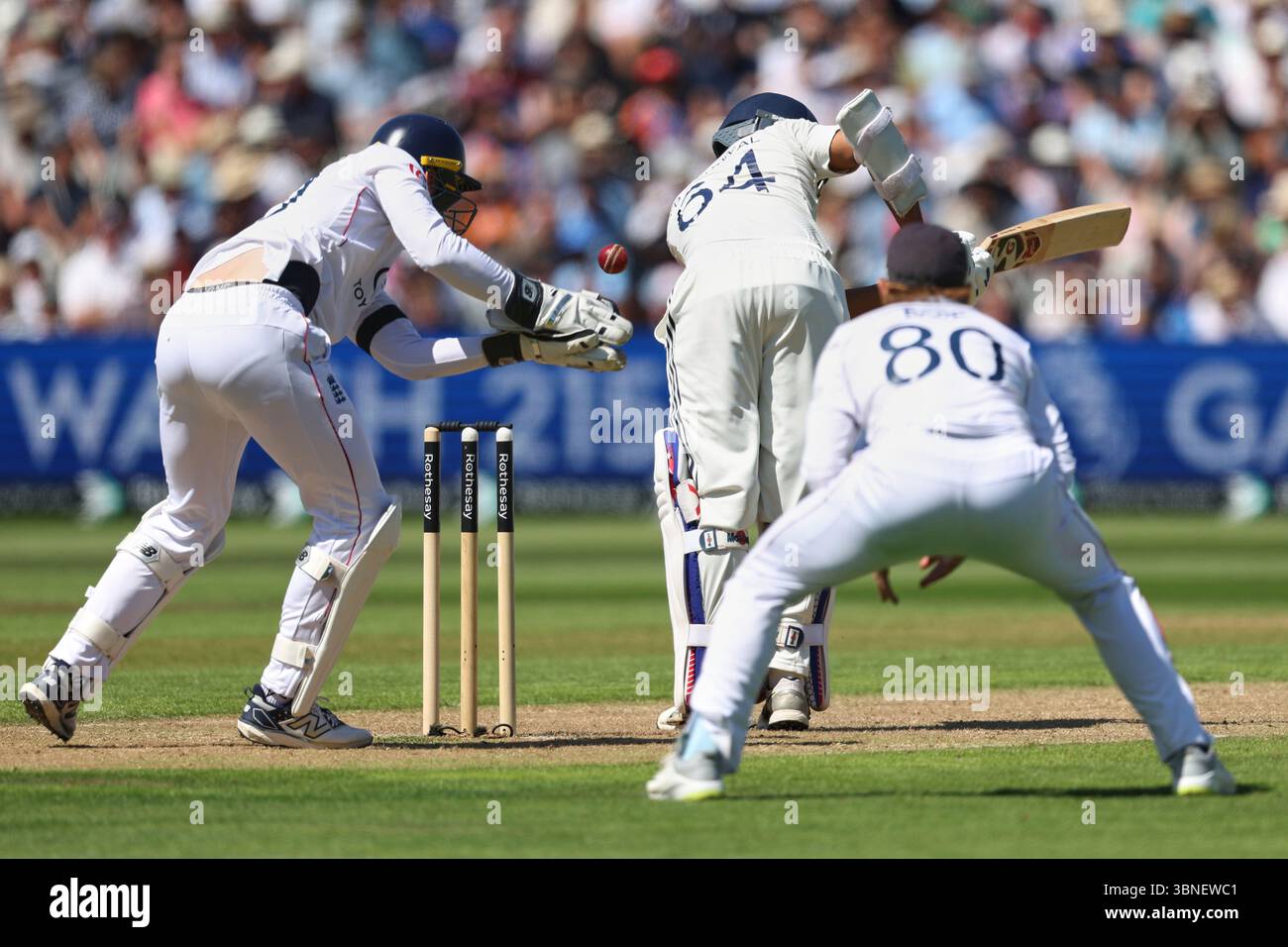 India's Yashasvi Jaiswal, center, bats on day one of the second cricket ...