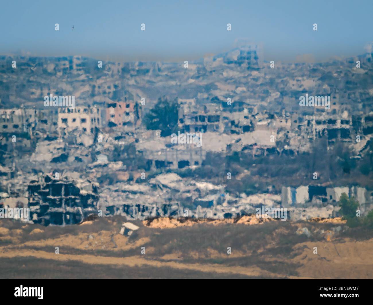Gaza war 2025 destruction hi-res stock photography and images - Alamy