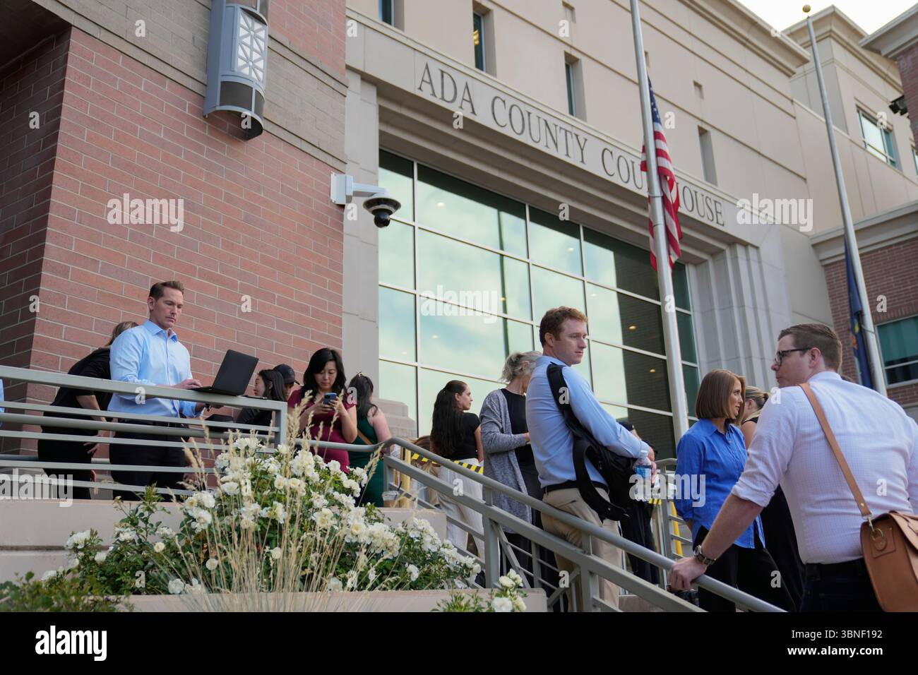 People wait in line to get seats for the Bryan Kohberger plea deal ...