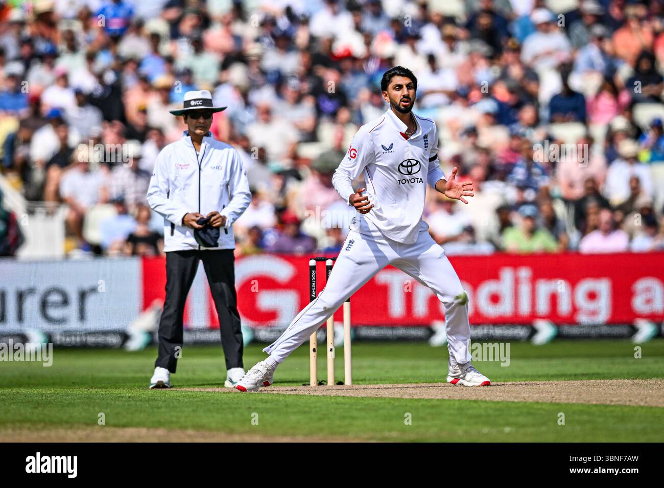 Edgbaston, Birmingham, UK. 2nd July, 2025. Second Rothesay Cricket Test ...