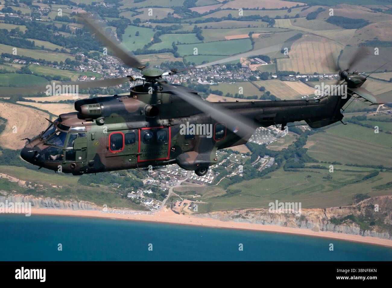 Dual capable aircraft hi-res stock photography and images - Alamy