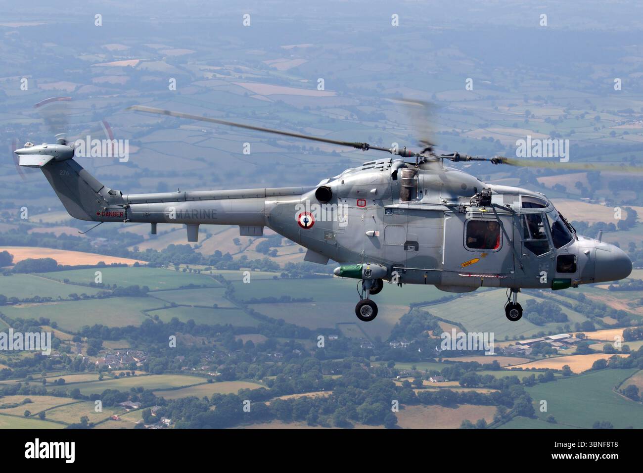 French Navy Westland Lynx HAS2(FN) 276 approaches Yeovilton with gear ...