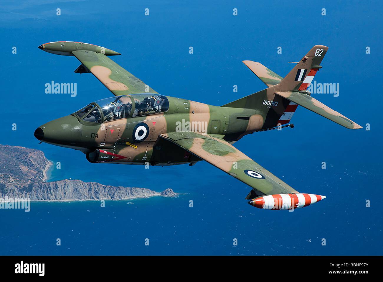 Dual capable aircraft hi-res stock photography and images - Alamy
