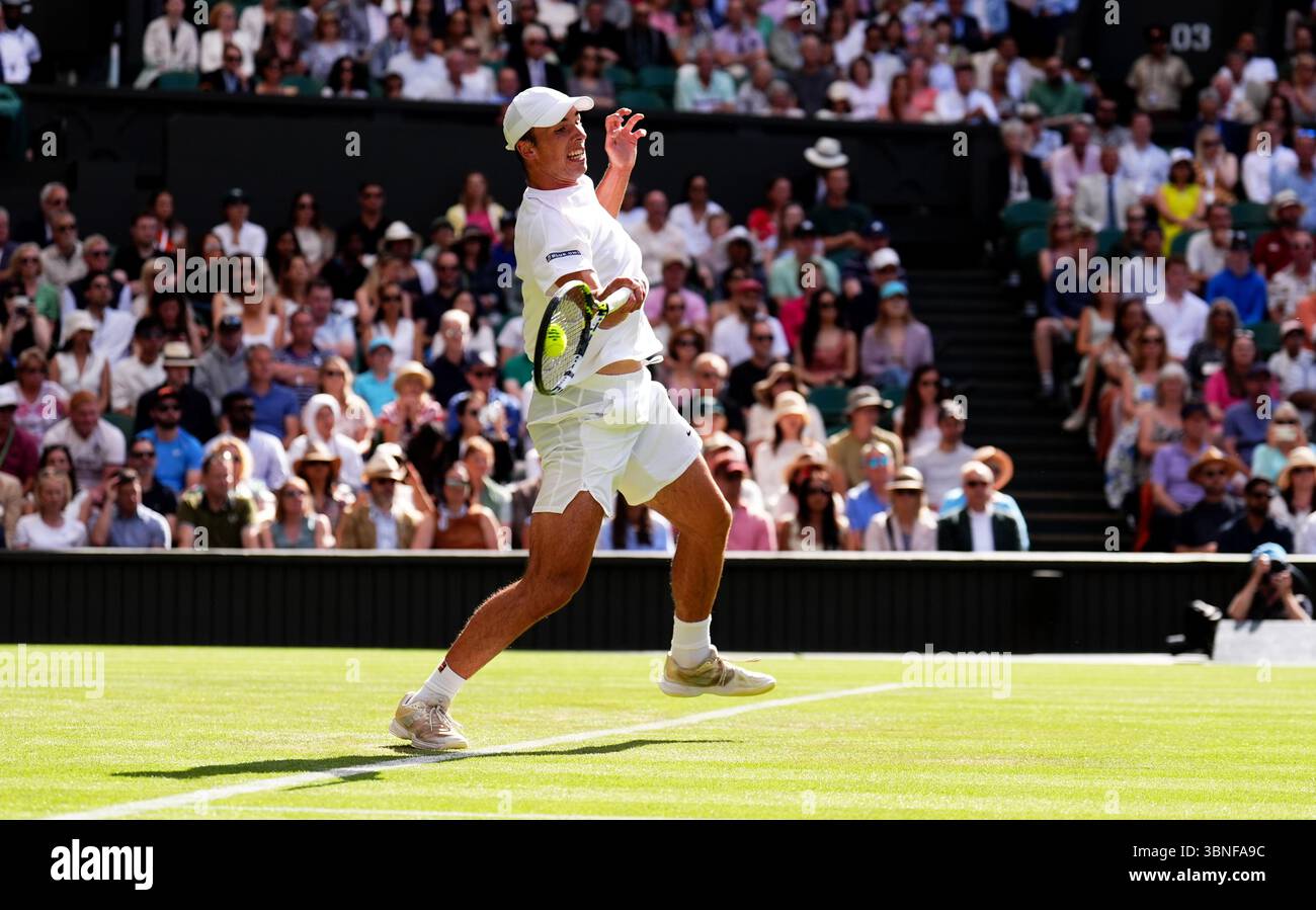 Oliver Tarvet during his match against Carlos Alcaraz on day three of ...
