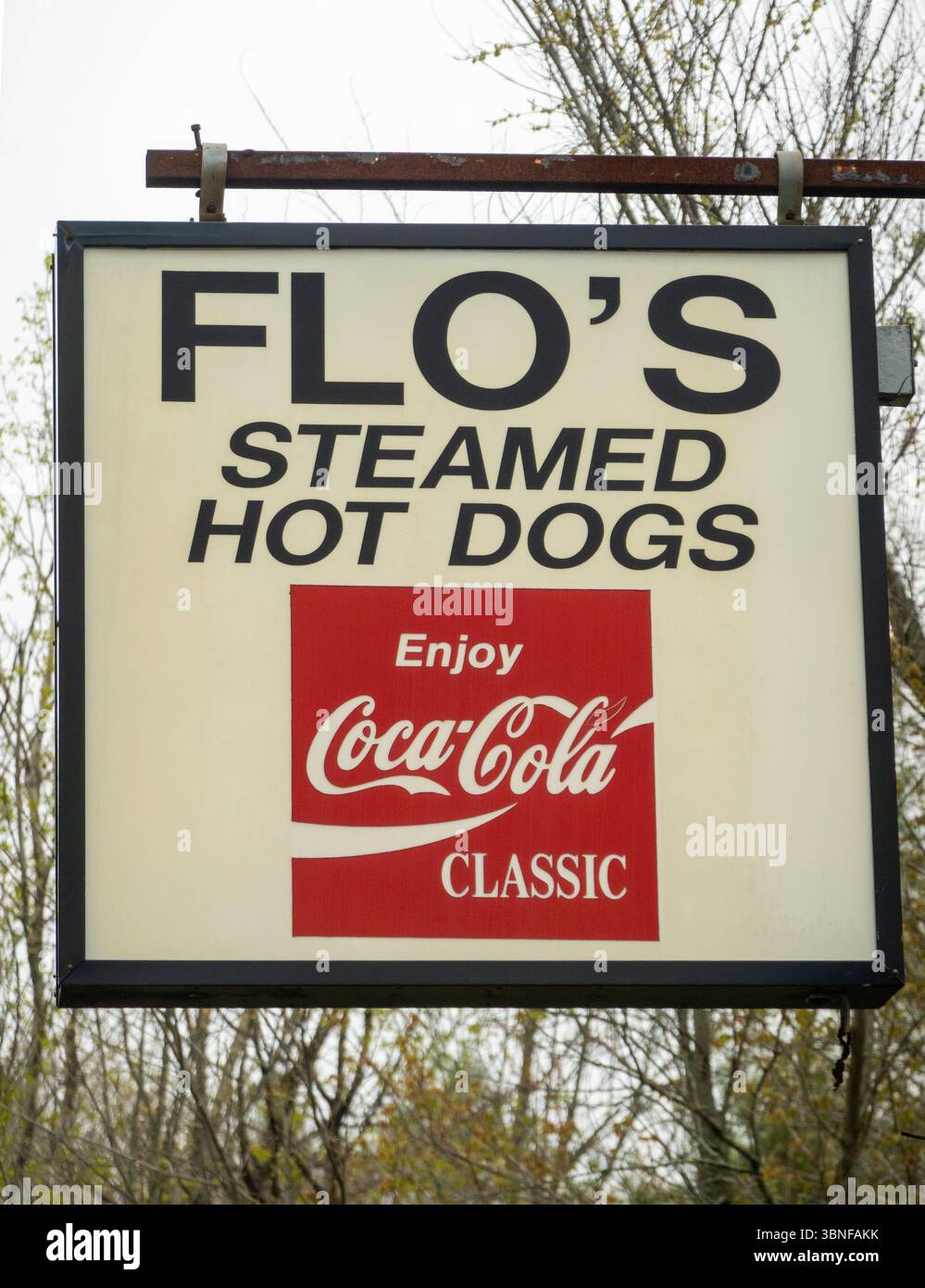 Flo's steamed hot dogs restaurant on route 1 in Cape Neddick Maine ...
