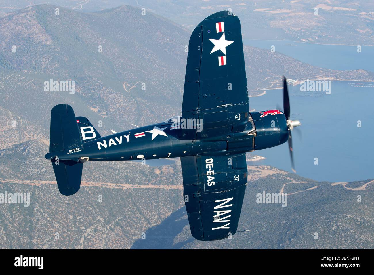 The Vought F4U-4 Corsair, with its iconic inverted gull wing design ...