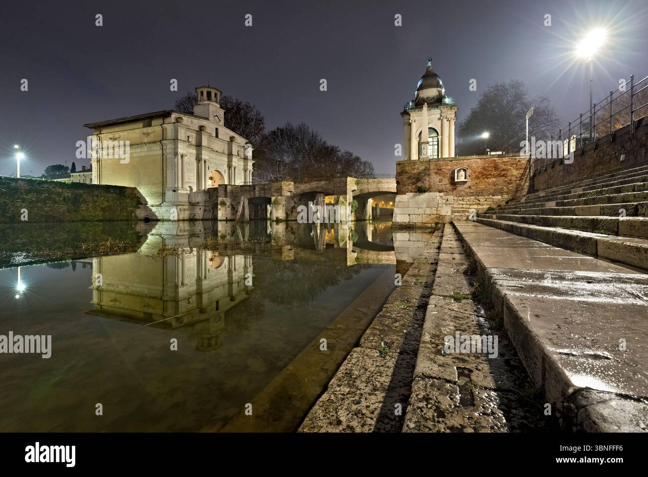 Porta Ognissanti, the shrine of Santa Maria de Barcaroli and the ...