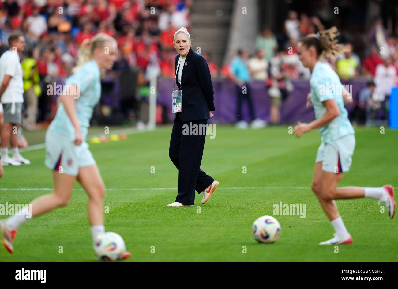 Norway head coach Gemma Grainger (centre) watches on during the warm up ...