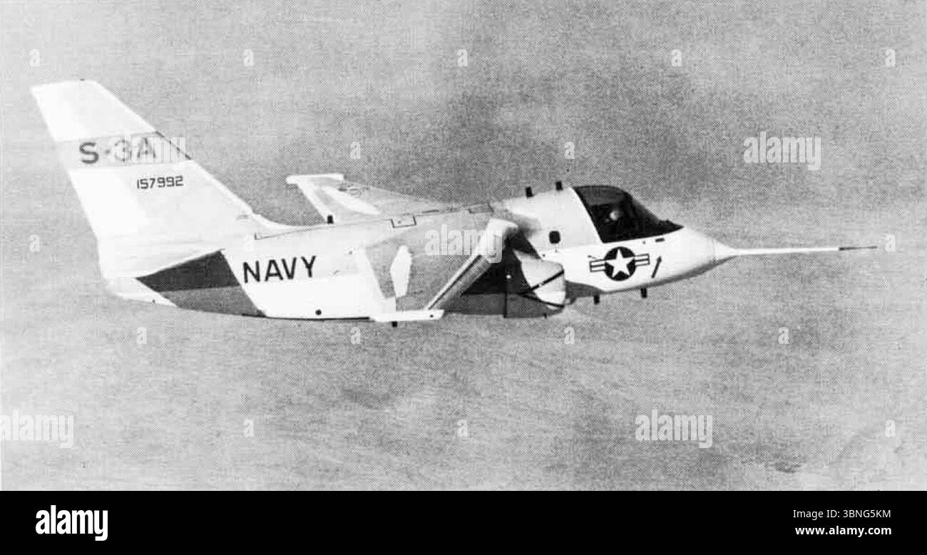 Lockheed S-3A Viking prototype (BuNo 157992) in flight, circa in 1972 ...