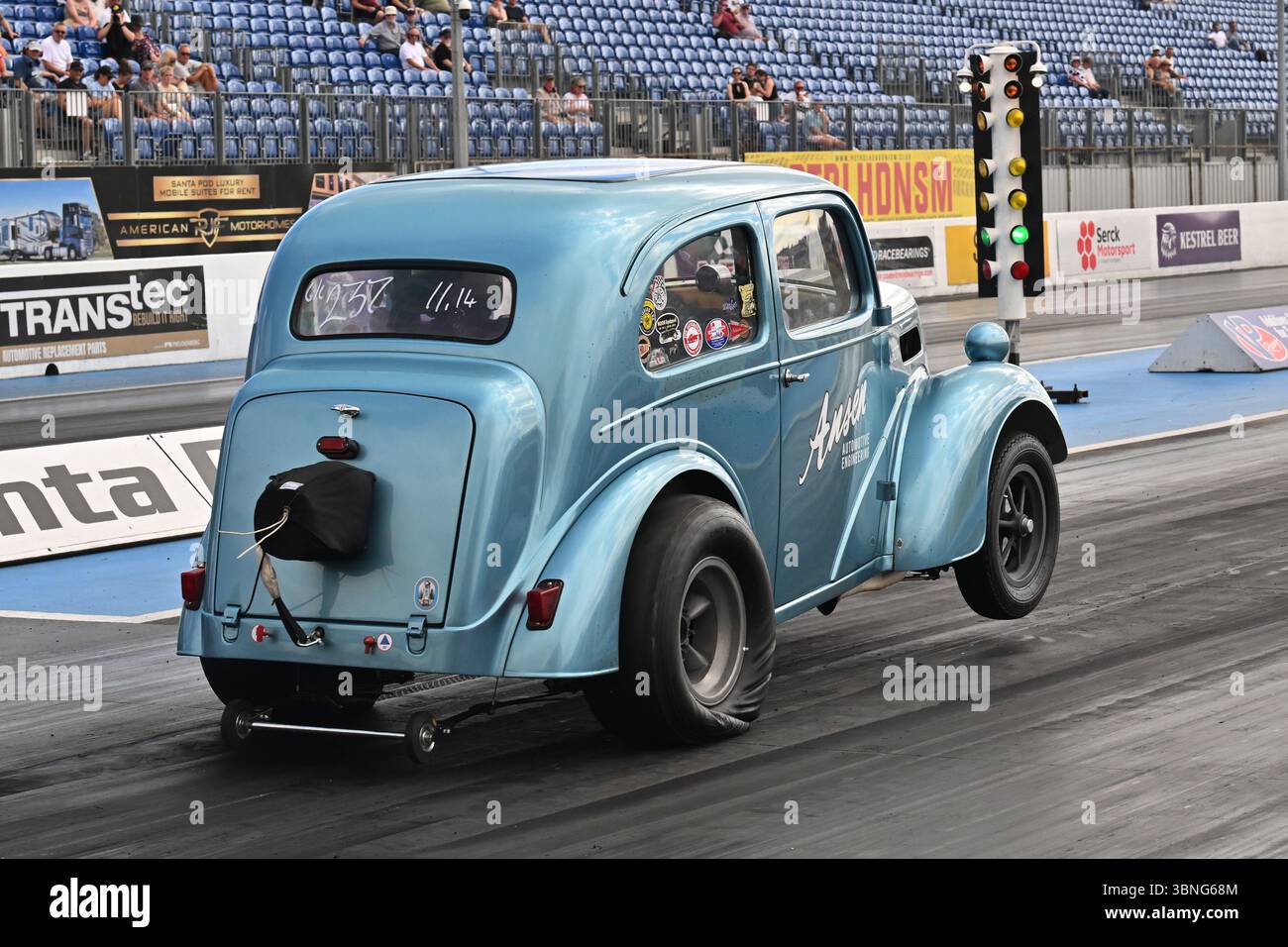 Gary Nash, Ford Anglia, Gasser Circus, Dragstalgia, Santa Pod Raceway ...