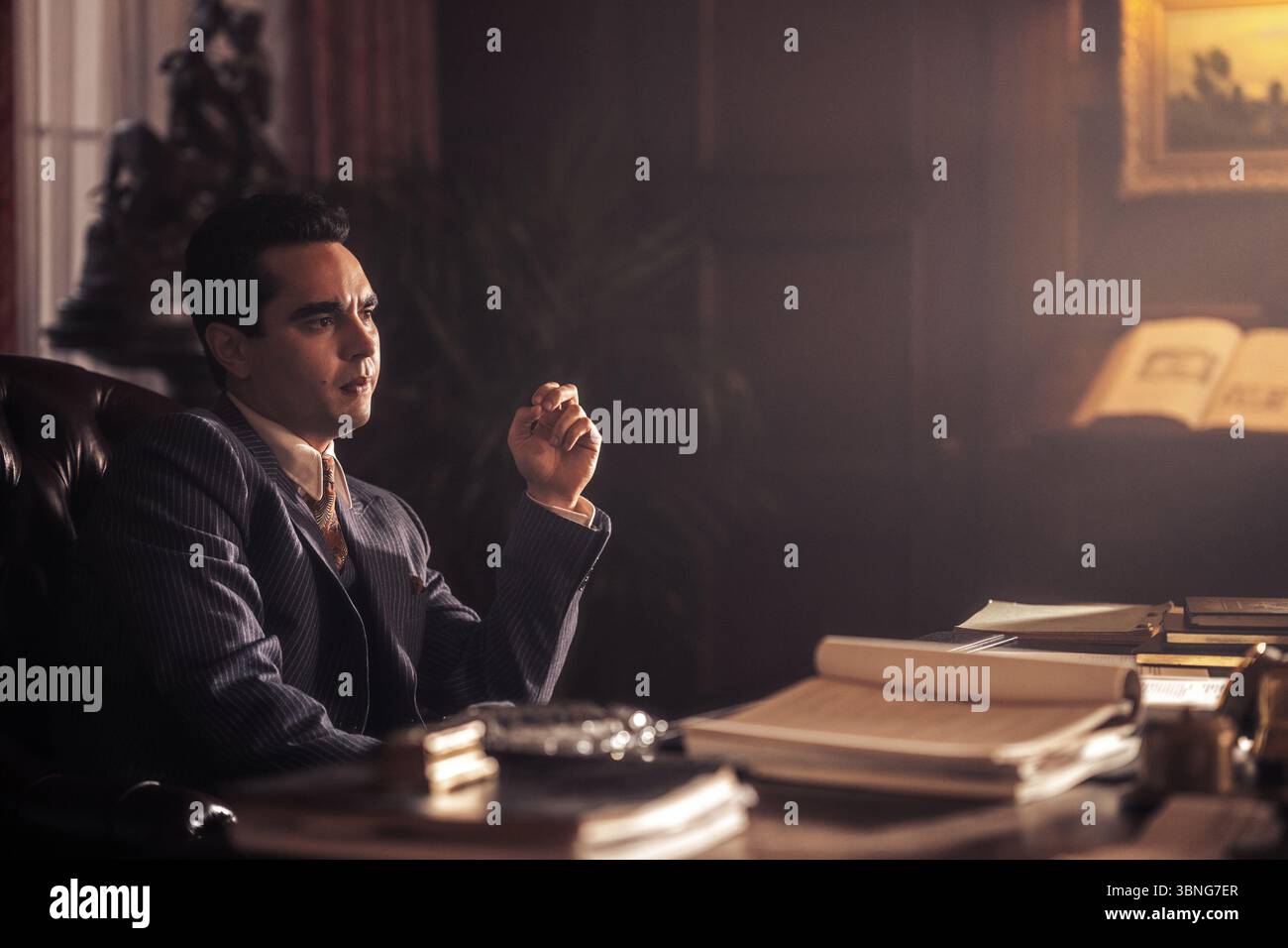 Babylon (2022) Max Minghella plays Irving Thalberg *Filmstill ...