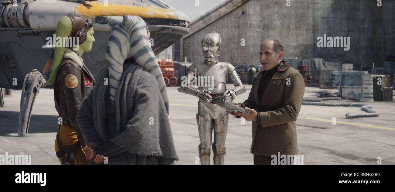 Ahsoka (2023) Hera Syndulla (Mary Elizabeth Winstead), Ahsoka Tano ...