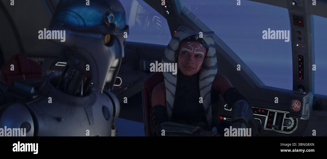 Ahsoka (2023) Huyang (David Tennant) and Ahsoka Tano (Rosario Dawson ...