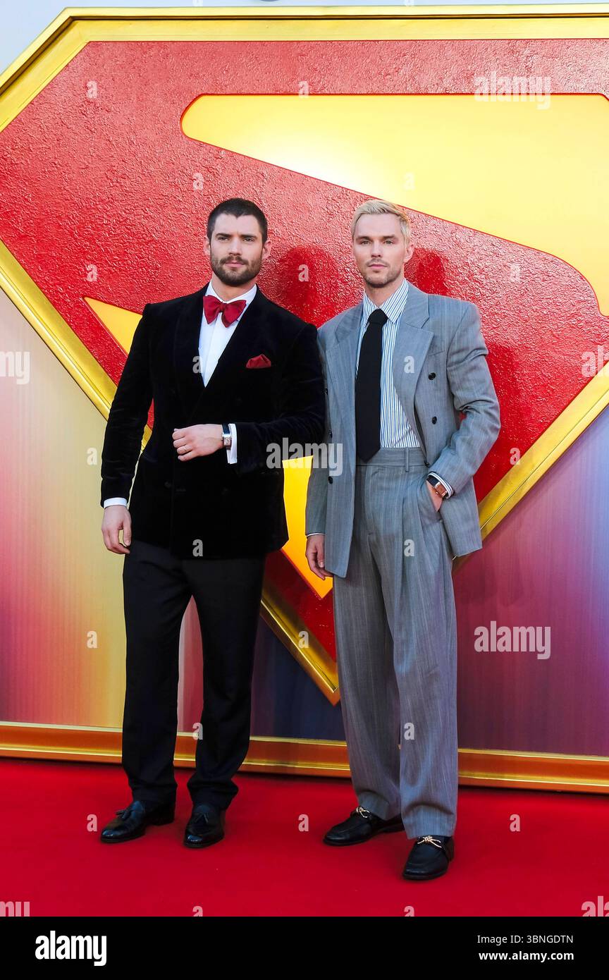 David Corenswet und Nicholas Hoult beim Fan Event zum Kinofilm Superman ...