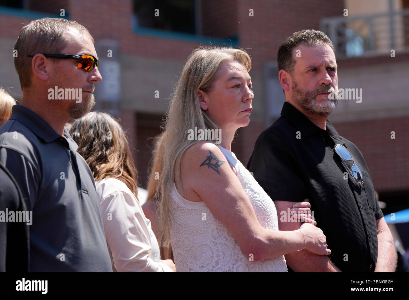 Karen and Scott Laramie, the mother and stepfather of Madison Mogen ...