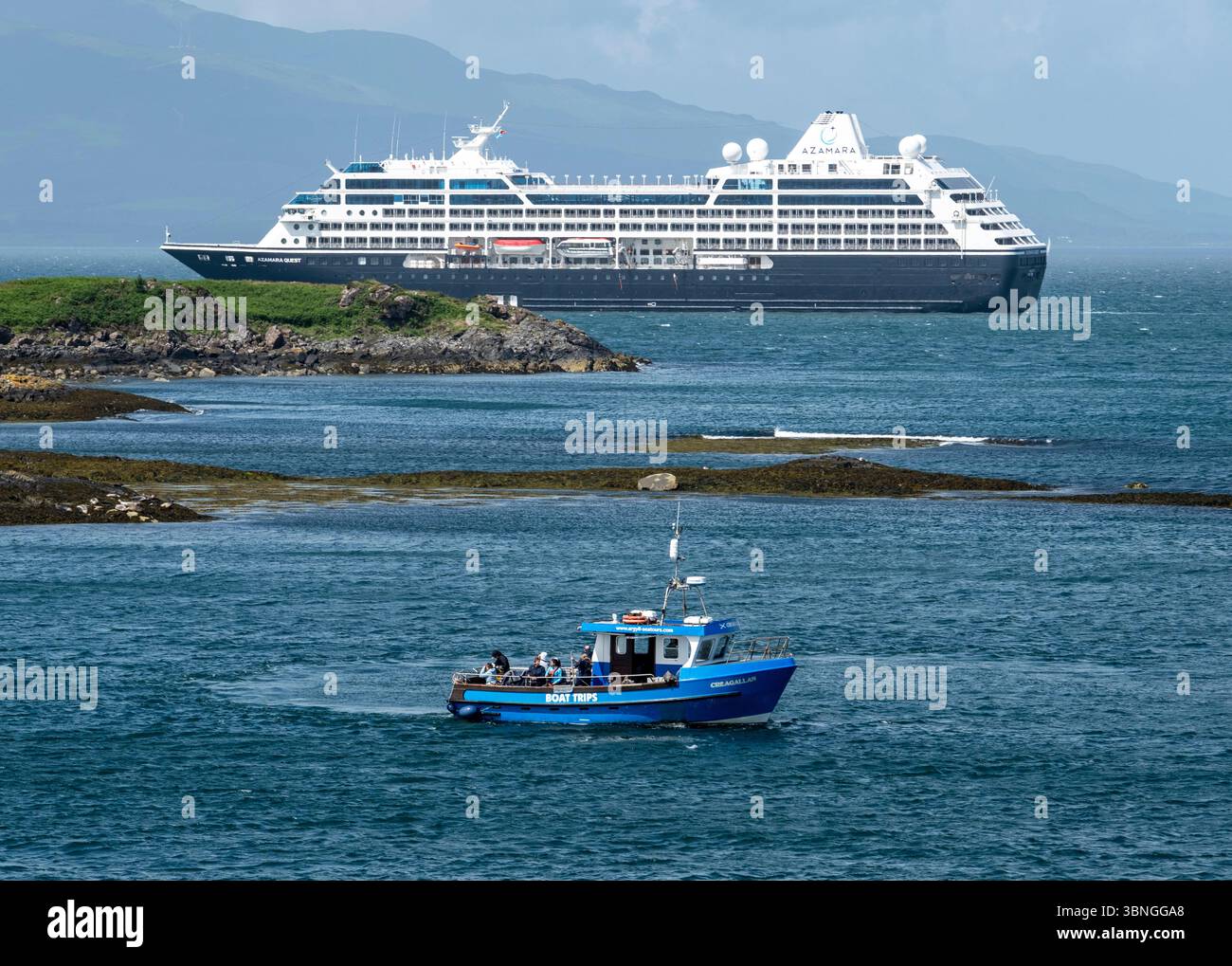 Azamara quest cruise ship oban hi-res stock photography and images - Alamy