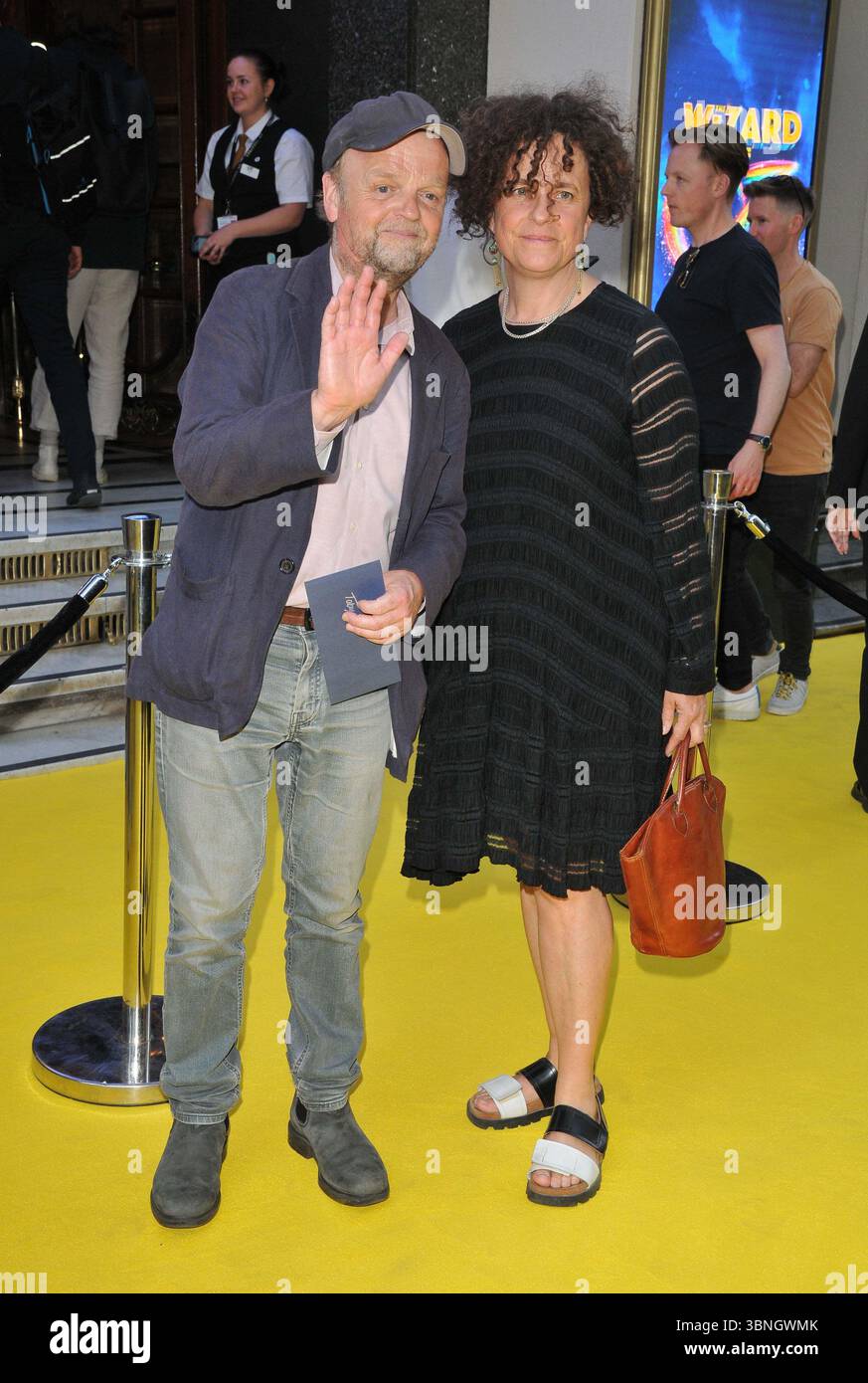 Toby Jones and Karen Jones at the "The Wizard of Oz" musical press ...