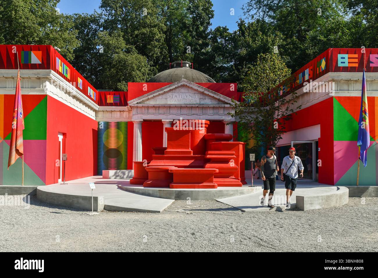 Jeffrey gibson exhibition hi-res stock photography and images - Alamy