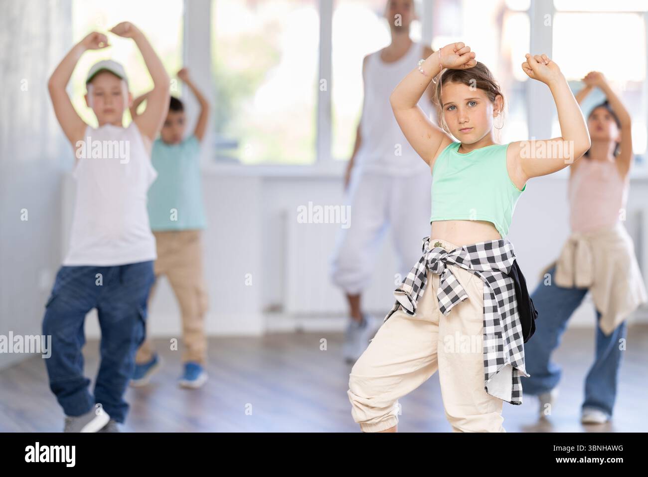 Breakdance rehearsal hi-res stock photography and images - Alamy