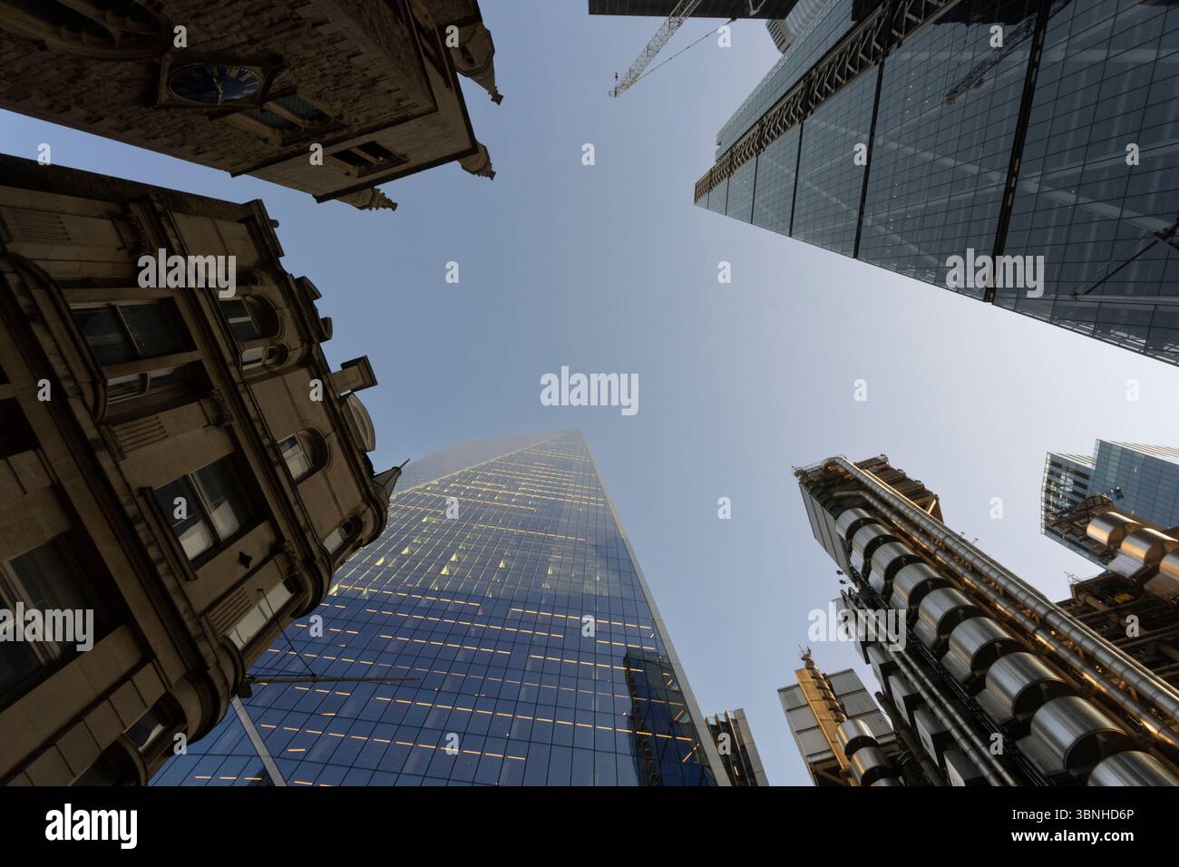 Looking up at the iconic Lloyd's building, Leadenhall Building ...