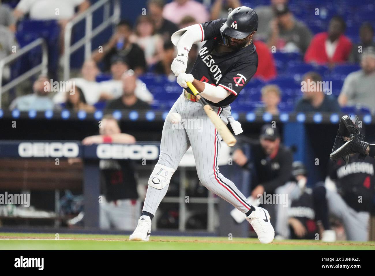 Minnesota Twins' Willi Castro hits a single during the first inning of ...