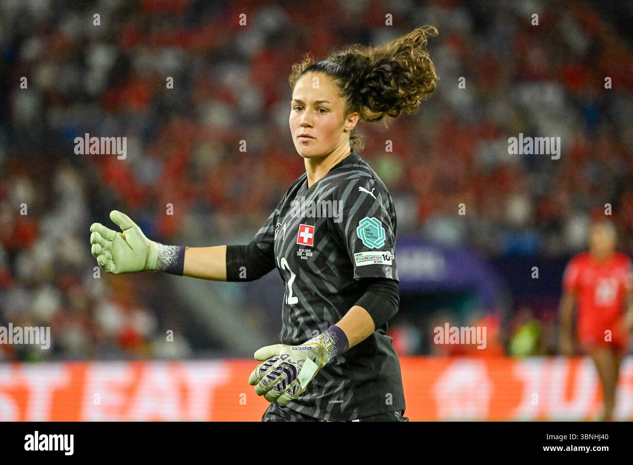 Livia Peng (Schweiz, #12) SUI, Schweiz - Norwegen, Frauen-Fussball ...