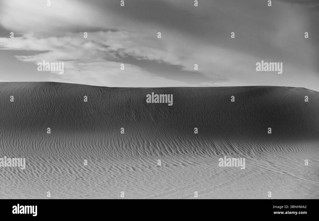 Sand dunes dunes california Black and White Stock Photos & Images - Alamy