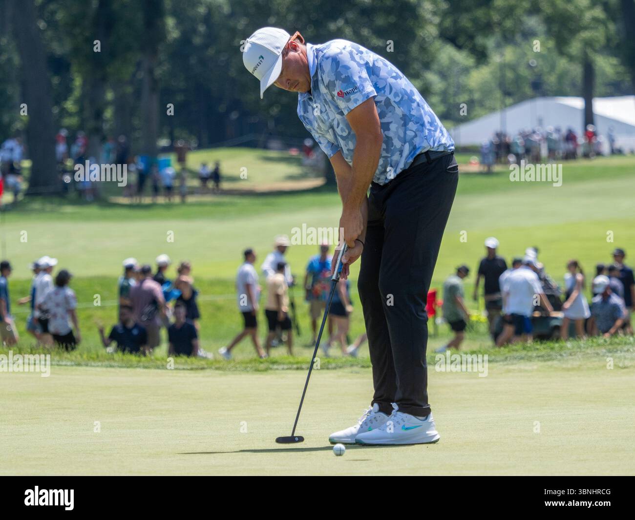 DETROIT, MI - JUNE 29: Kevin Roy (USA) putts the ball during the final ...