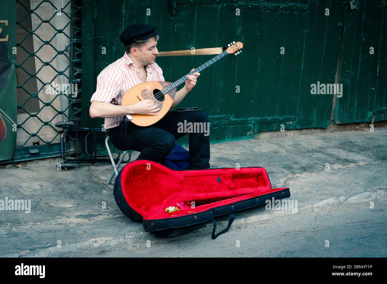 Melodic bouzouki music hi-res stock photography and images - Alamy