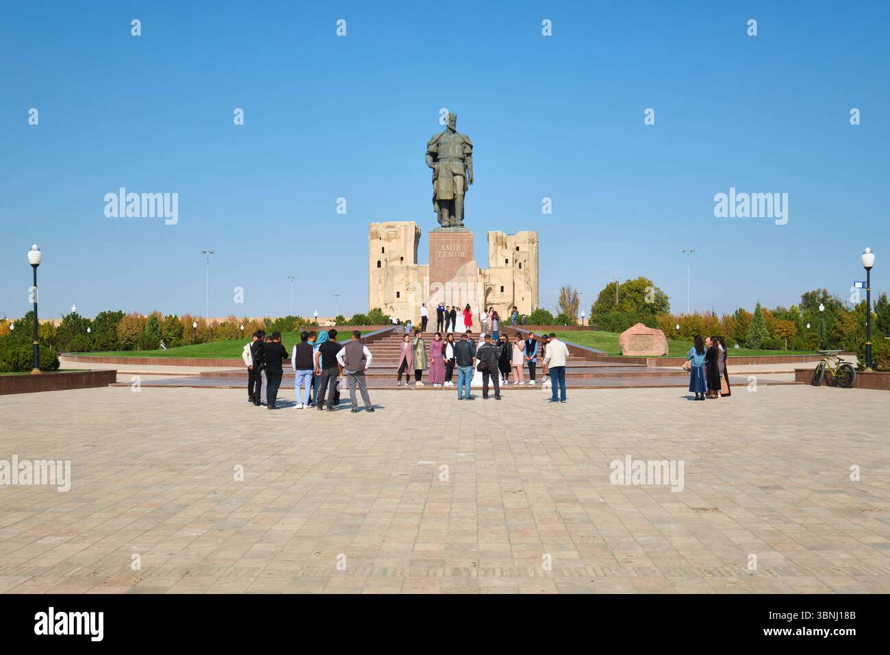 A typical scene of a wedding party taking pictures, photographs. At the ...